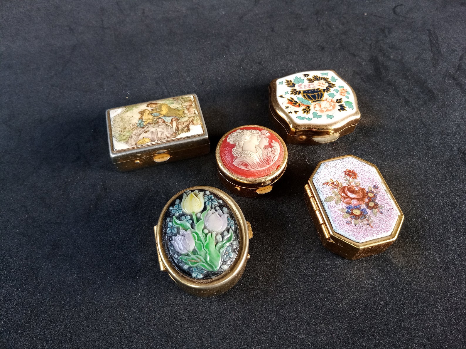Vintage Metal and Resin or Enamel Pill or Snuff Box Ashtray. Cameo With ...