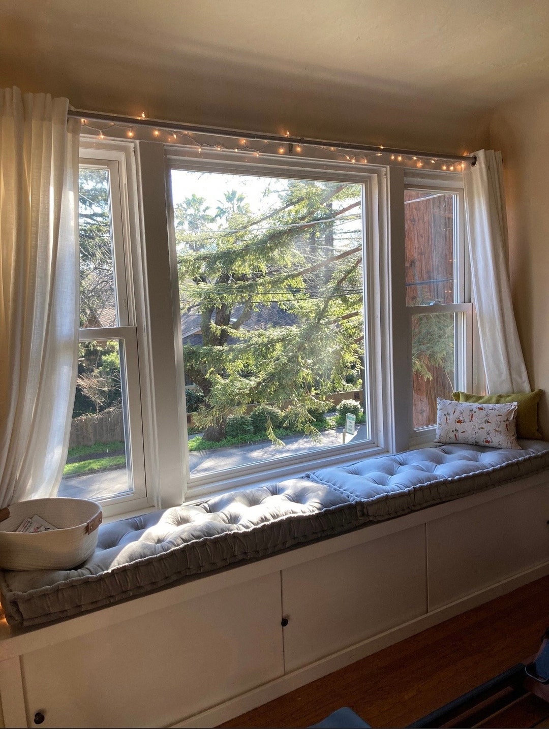 Bay window settee store