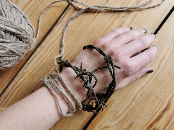 Rusted Barbed Wire Wreath for Crafts Rusty Iron Wire Etsy UK
