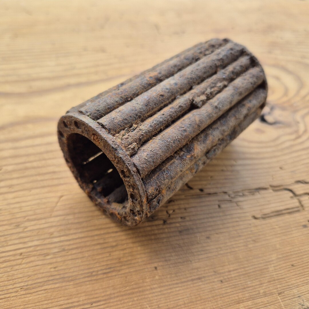 Rusty Roller Bearing, Rusted Metal Parts, Industrial Equipment - Etsy