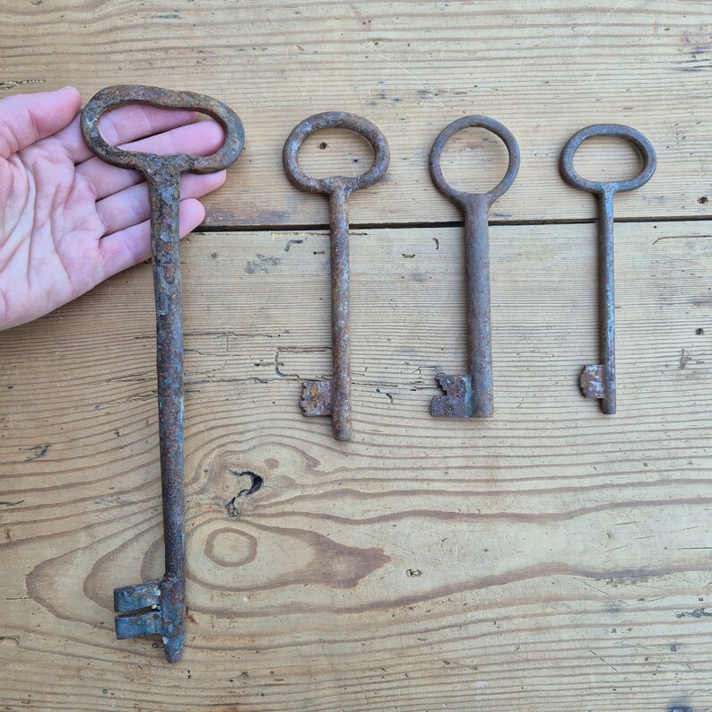 Large Antique Key, Skeleton Key, French Home Decor - Etsy