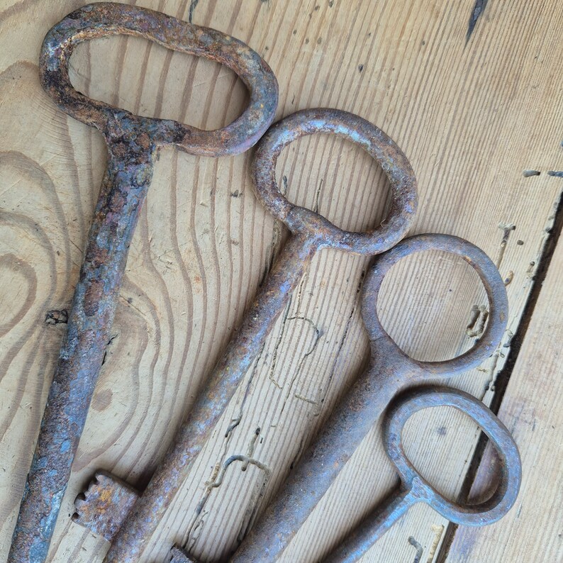 Large Antique Key, Skeleton Key, French Home Decor - Etsy