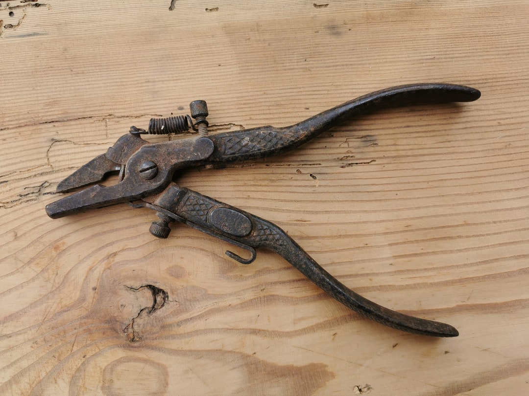 Saw Tooth Setter, Old Setting Tool, Hand Saw Pliers - Etsy