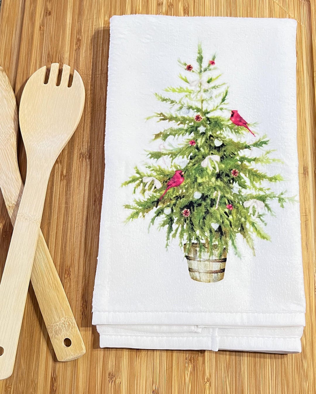 Cardinal Tea Towel Christmas Tree, Holiday Gift Presents for Mom - Etsy