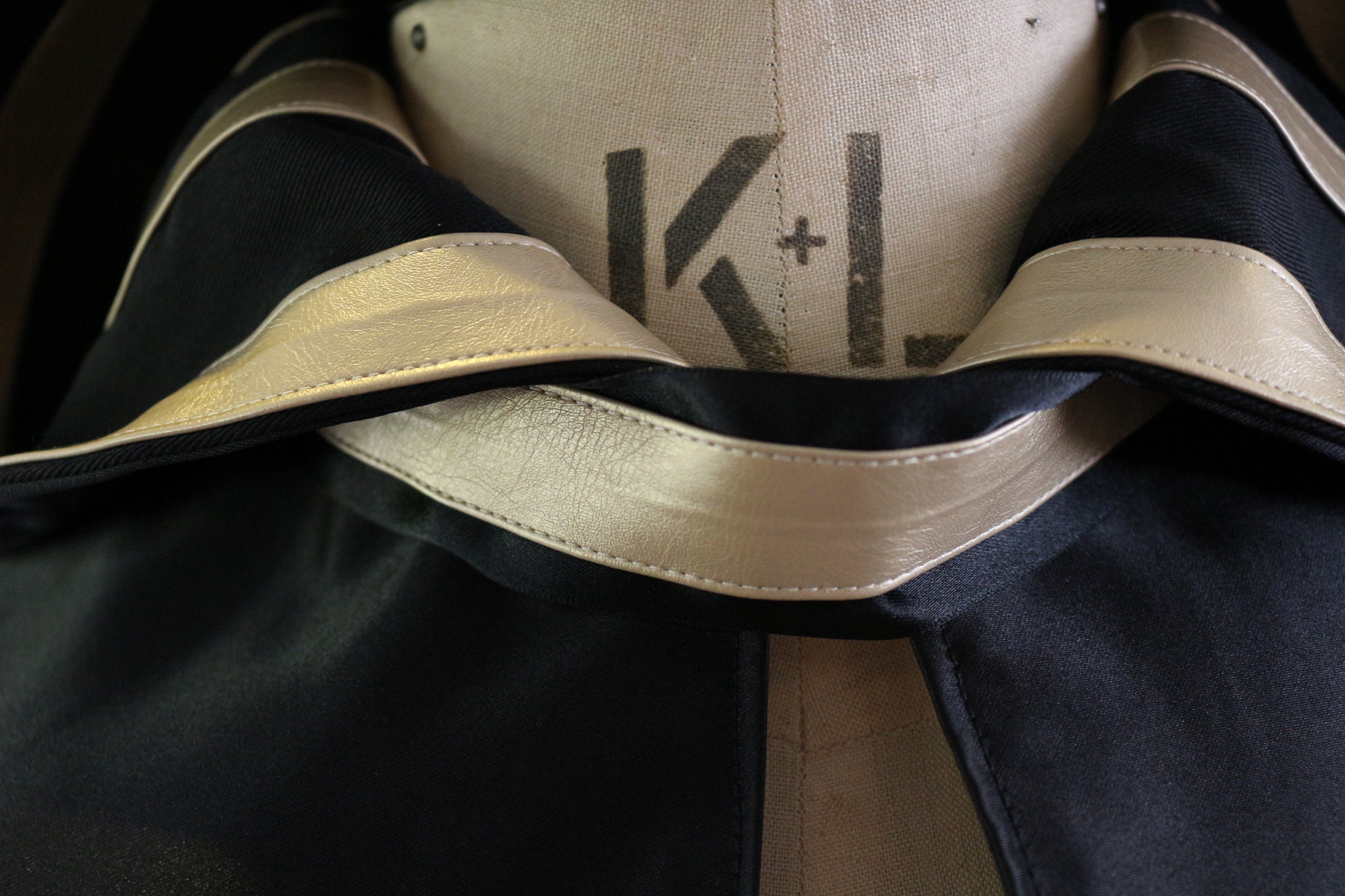 Higgs, Death Stranding, Cape With Vinyl Print and Leather Traps ...