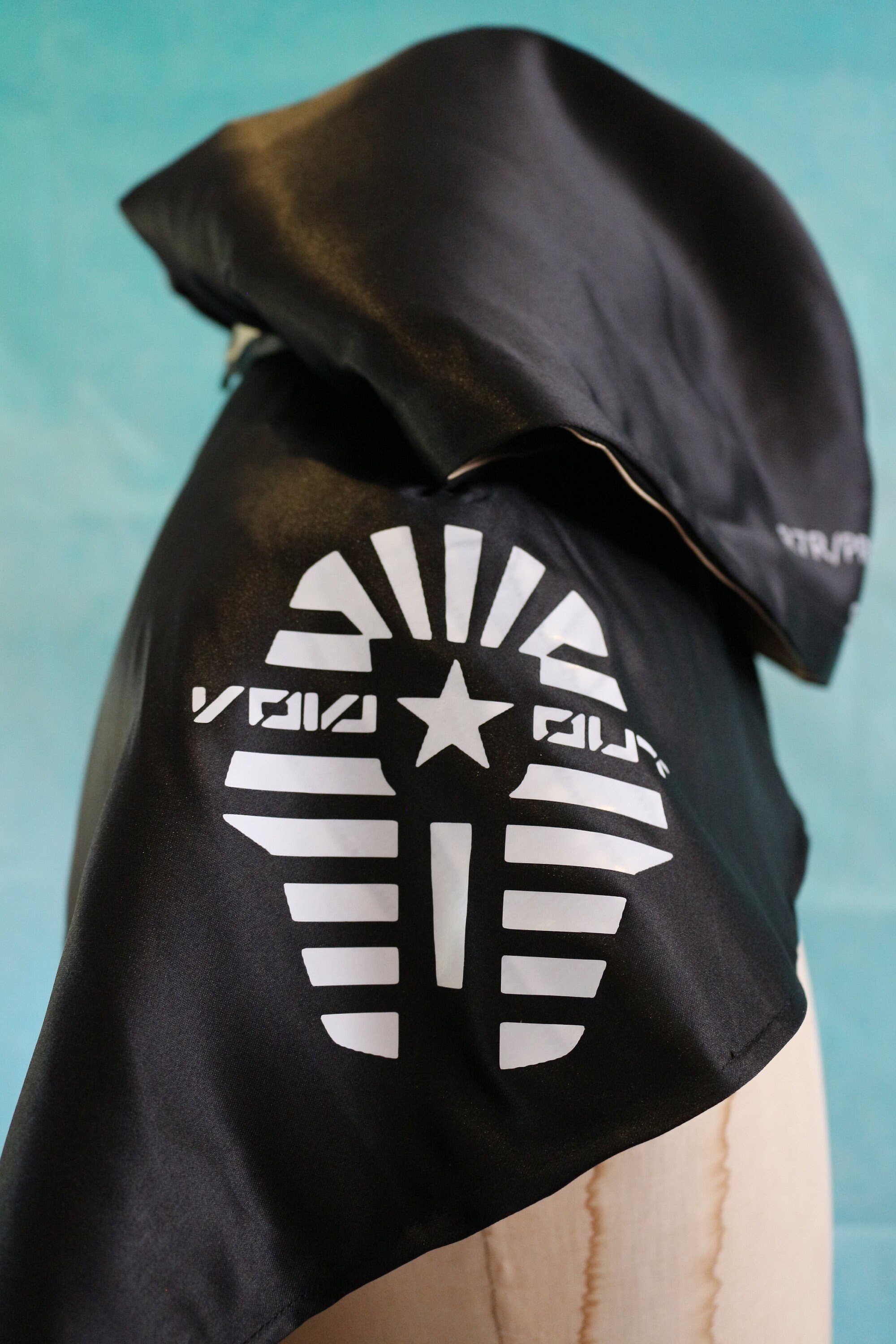 Higgs, Death Stranding, Cape With Vinyl Print and Leather Traps ...