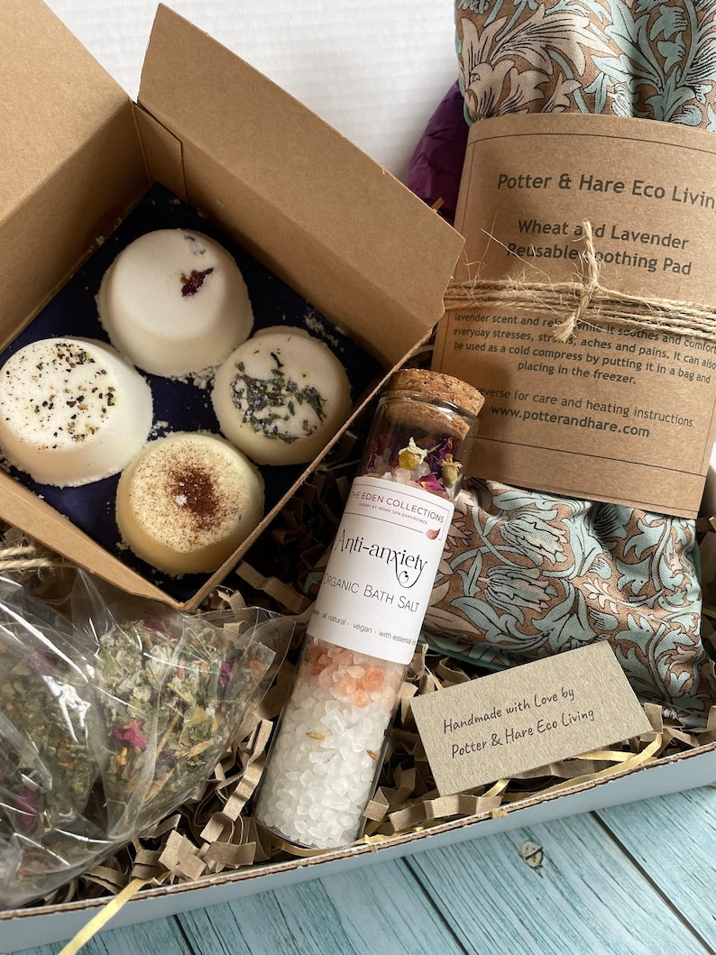 Menopause Gift Box: Handmade Aromatherapy Spa Set - Etsy