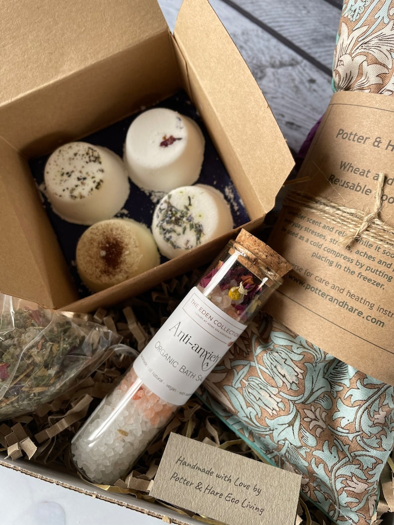 Menopause Gift Box: Handmade Aromatherapy Spa Set - Etsy