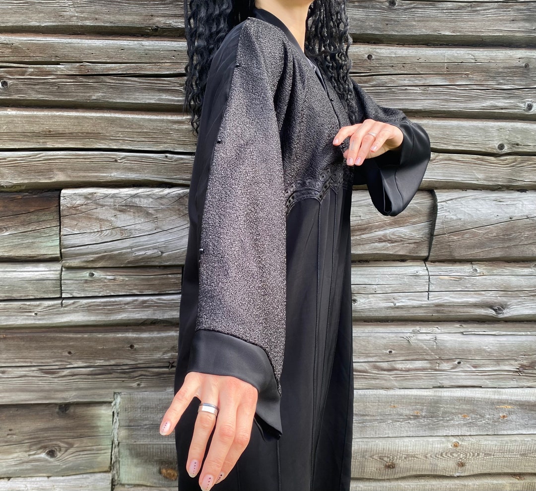 Vintage Abaya From UAE , Abaja Black Long, Detailed Embroidered Cuffs ...
