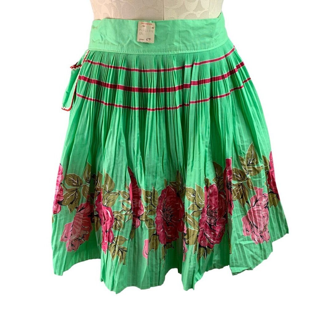 Vintage Ever-pleat Apron by Lowenstein Sons Pleated Half Apron Green ...