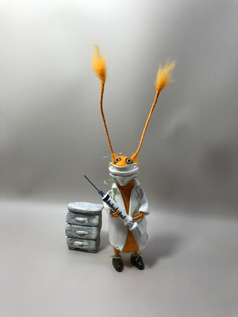 Wool Felted Doctor Roach Figurine, Handmade Miniature Decor - Etsy