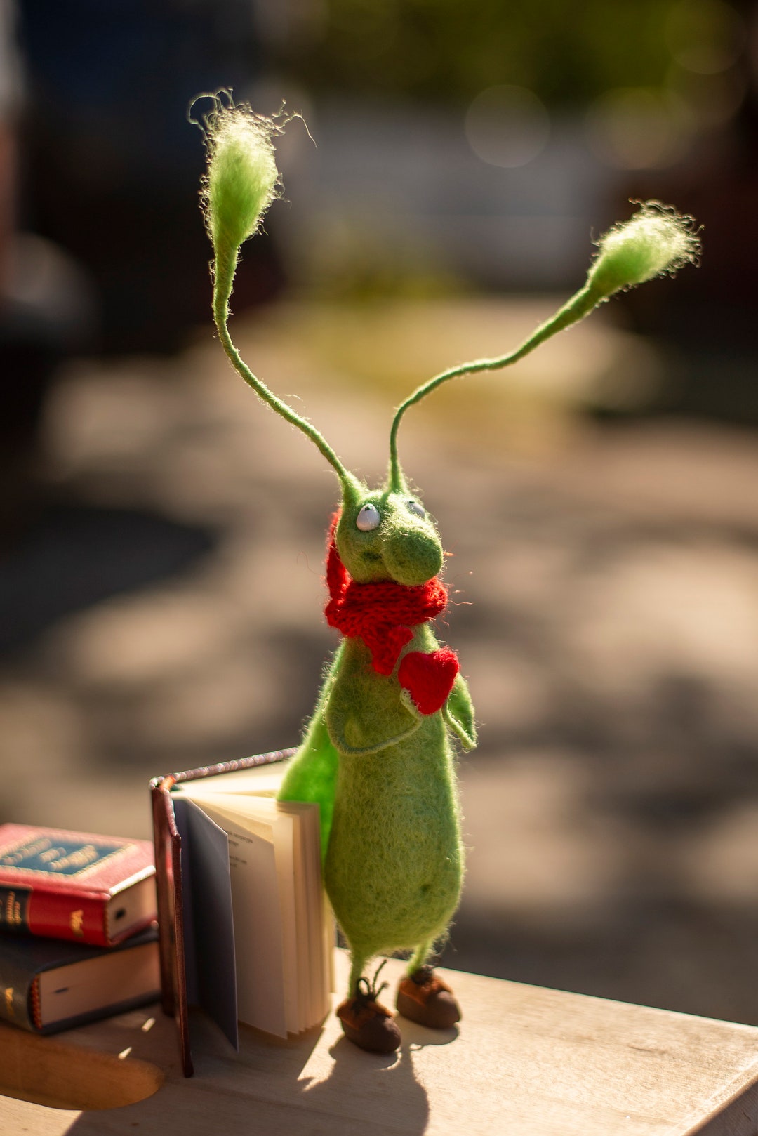 Romantic Cockroach , Needle Felted Cockroach, Felted , Animal , Wooll ...