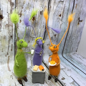 Tea Party Cockroaches Friends , Needle Felted Cockroach, Felted ...