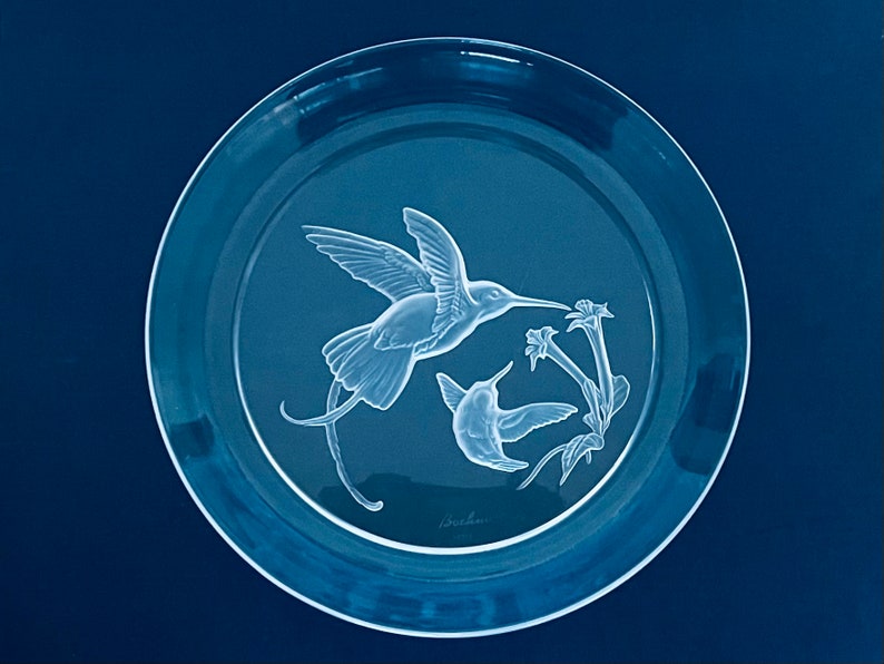Vintage HOYA Museum Crystal Japan Bohem Hummingbird Plate - Etsy