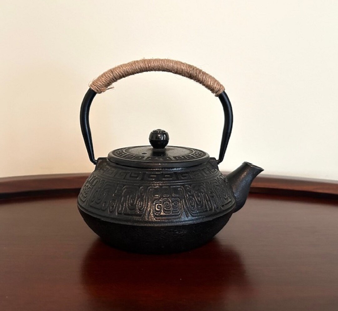 Vintage Cast Iron 27oz Black Scroll Design Teapot Kettle With Lid and ...