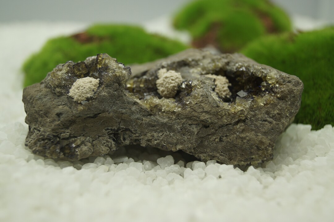 Natural Blue John Crystal Specimen From Castleton, Derbyshire, England ...
