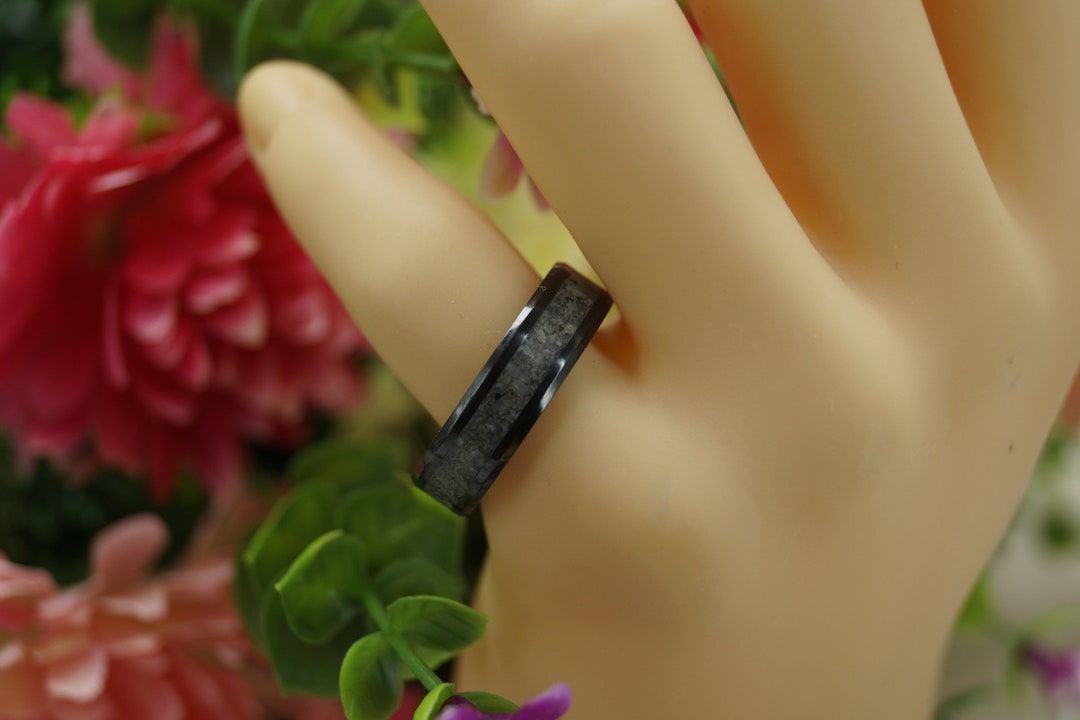 Black Ceramic Inlaid With Natural American Yooperlite Wedding Band 4 Mm ...