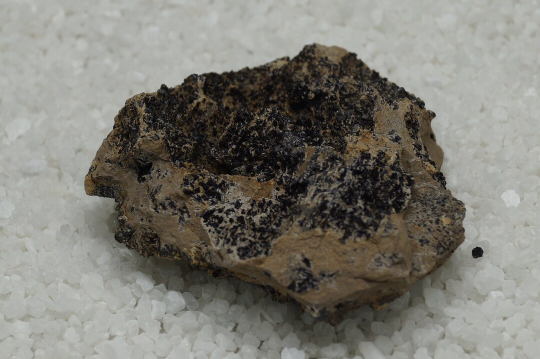 Natural Blue John Crystal Specimen From Castleton, Derbyshire, England ...