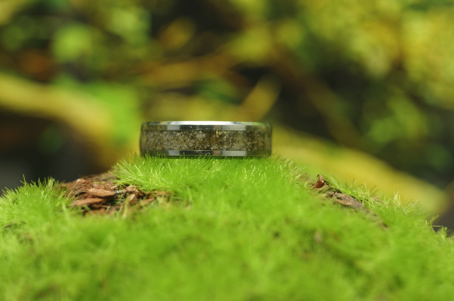 Blood Amber Inlay Tungsten Band 4 Mm 6 Mm or 8 Mm Wide Ring - Etsy UK