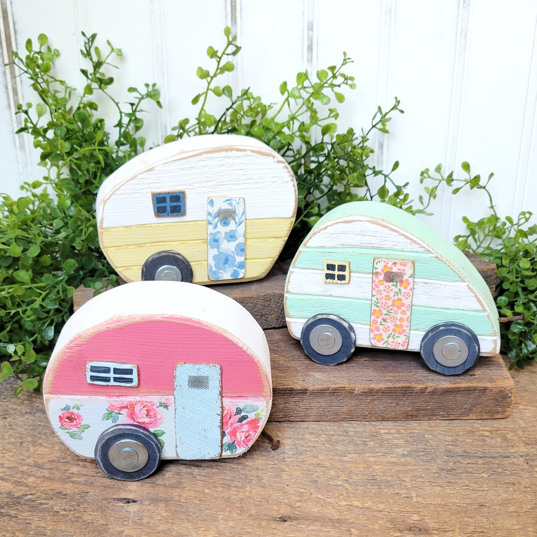 Mini Vintage Camper | Primitive Wood Camper Shelf Sitter | Cabin Camper ...