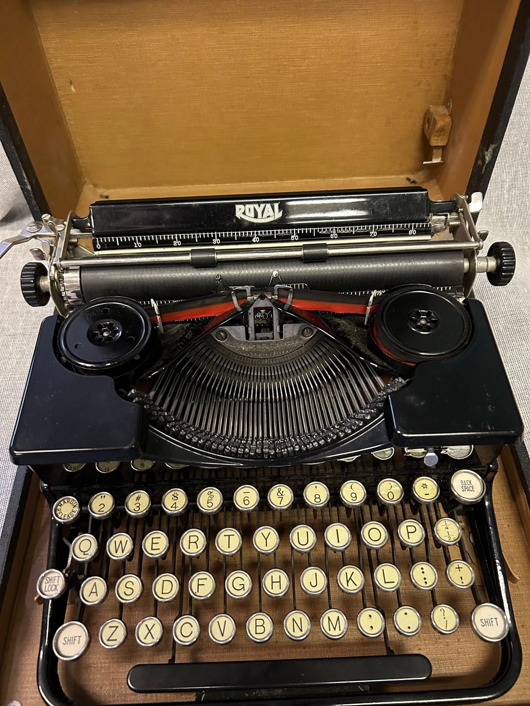 1930's Royal Portable Typewriter Vintage in Box - Etsy