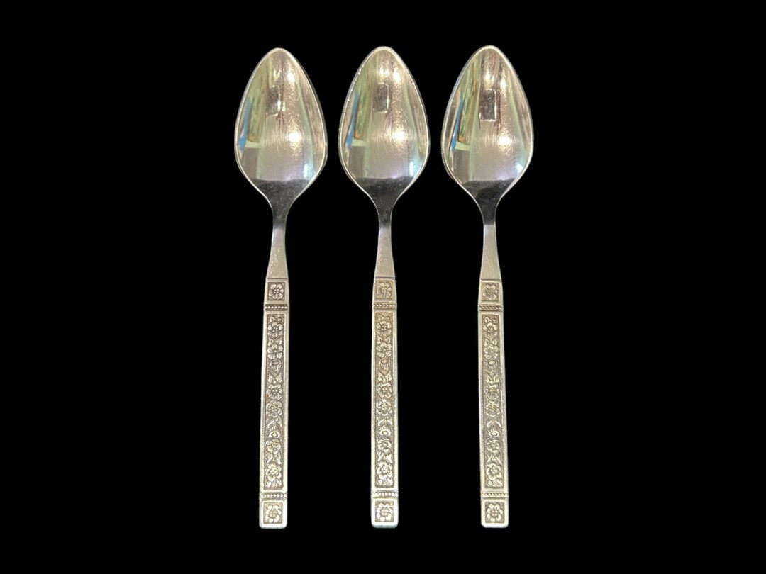 WM.A. Rodgers Deluxe Stainless Spoons- Dominica AKA Coliseumpattern ...