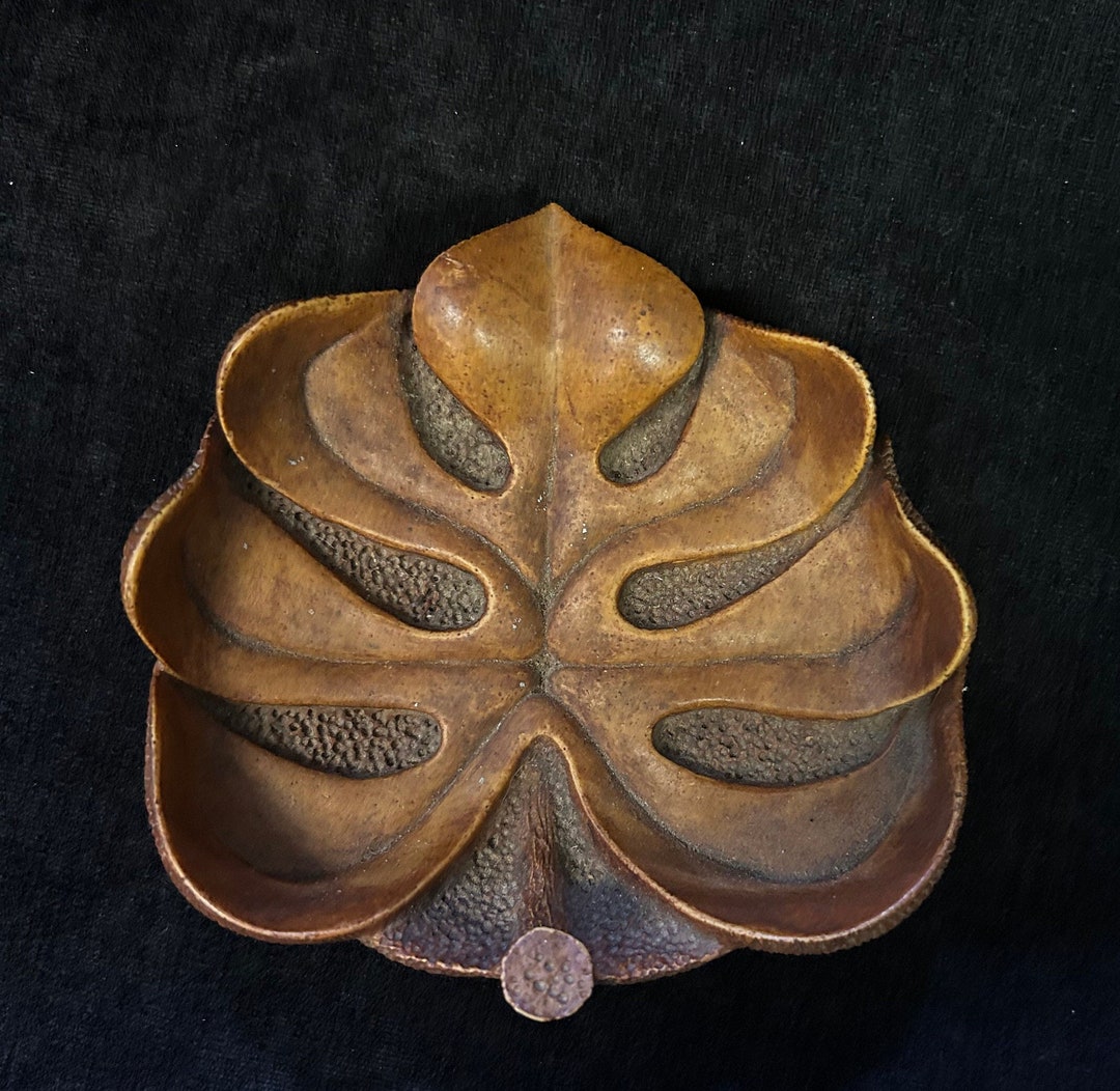 Coco Joe's Hawaiian Monstera Leaf Dish - Hapa Wood Whatnot Dish- Mid ...