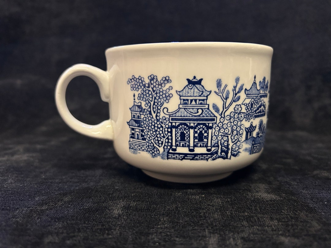 Blue Willow Jumbo Mug Vintage Churchill of England China - Etsy