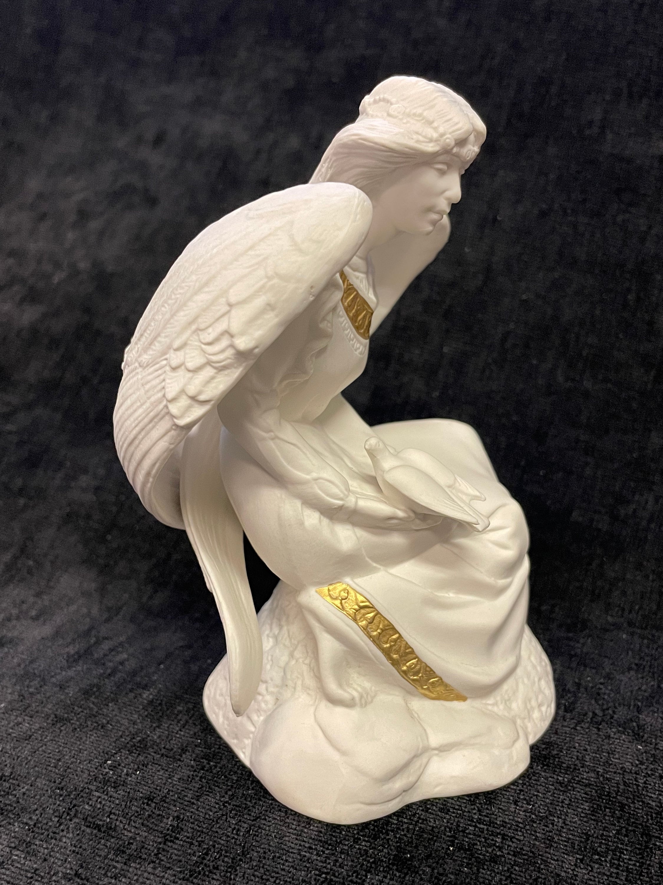 Franklin Mint Angel Figurine Porcelain Bisque Angel With Dove Angel ...