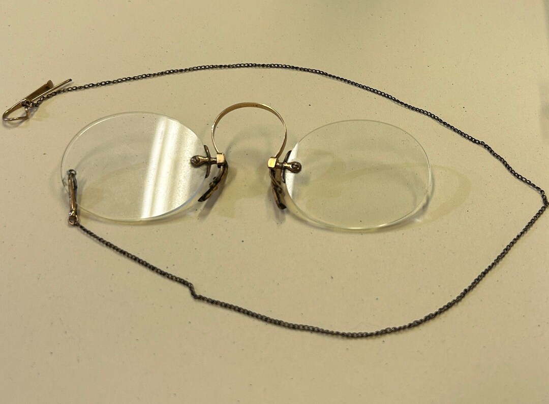 Pince Nez Reading Glasses in Rose Gold Antique With Chain and Clip ...
