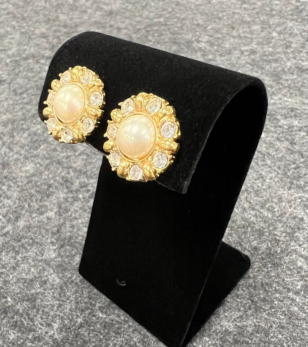 Aressa - Genuine Crystal Clip on Earrings - Vintage Pearl on Gold Tone ...