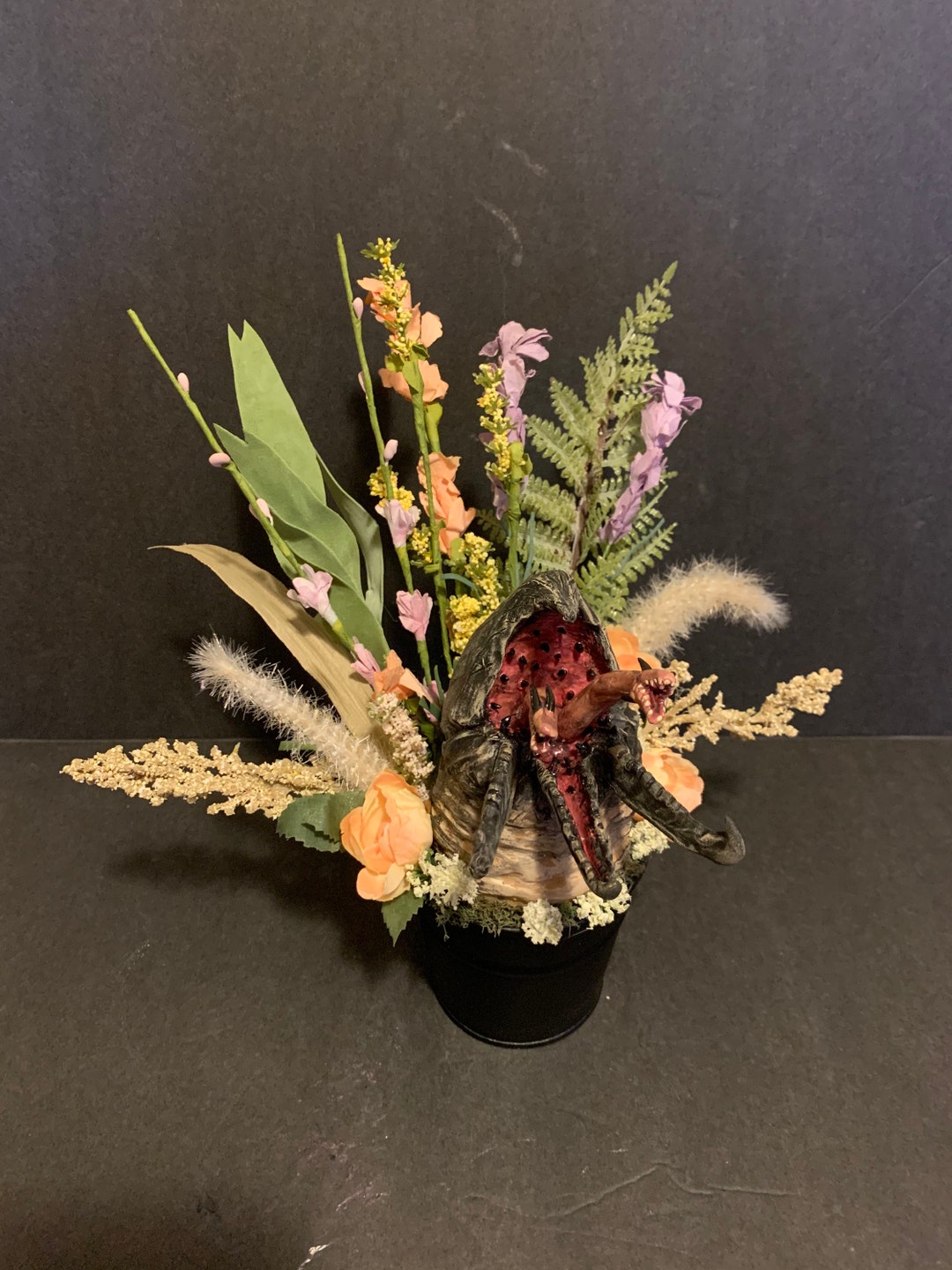 Tremors Graboid Mini Bucket Bouquet - Etsy