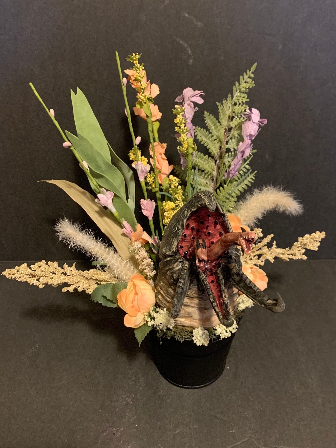 Tremors Graboid Mini Bucket Bouquet - Etsy