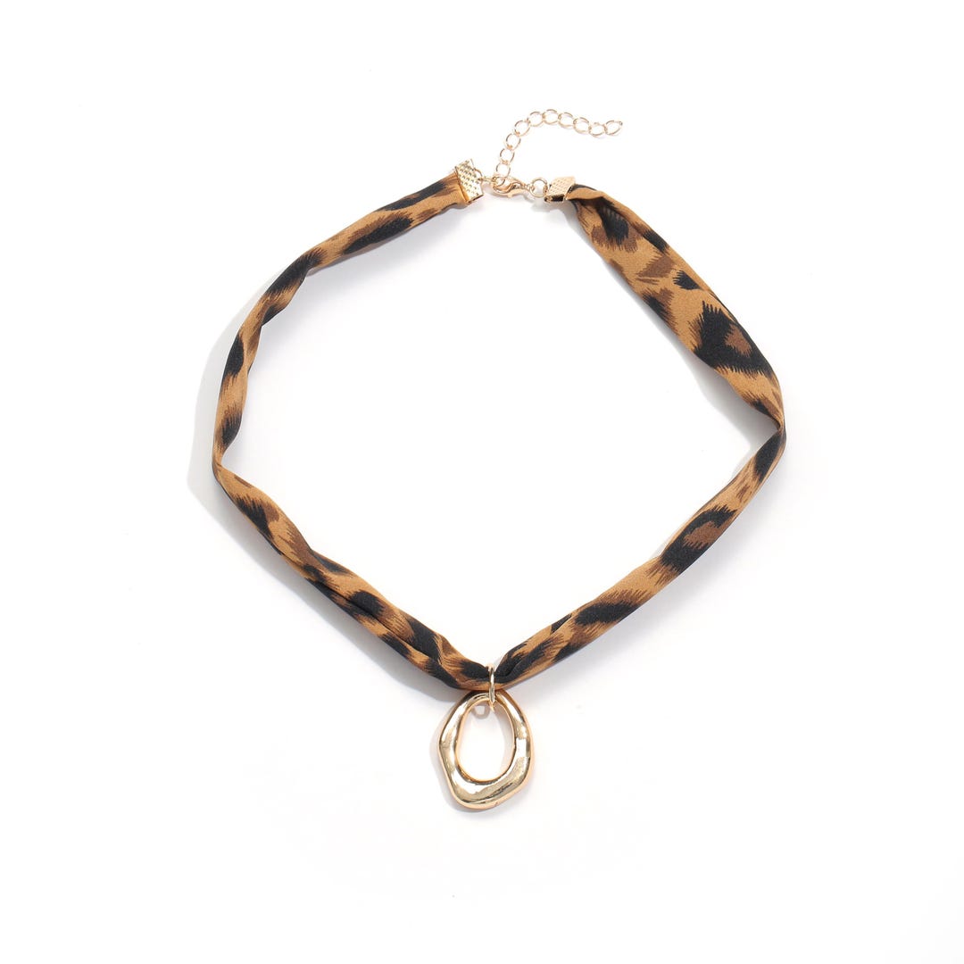 Urban Safari-inspired Leopard Pattern Necklace With Luxe Gold Tone ...