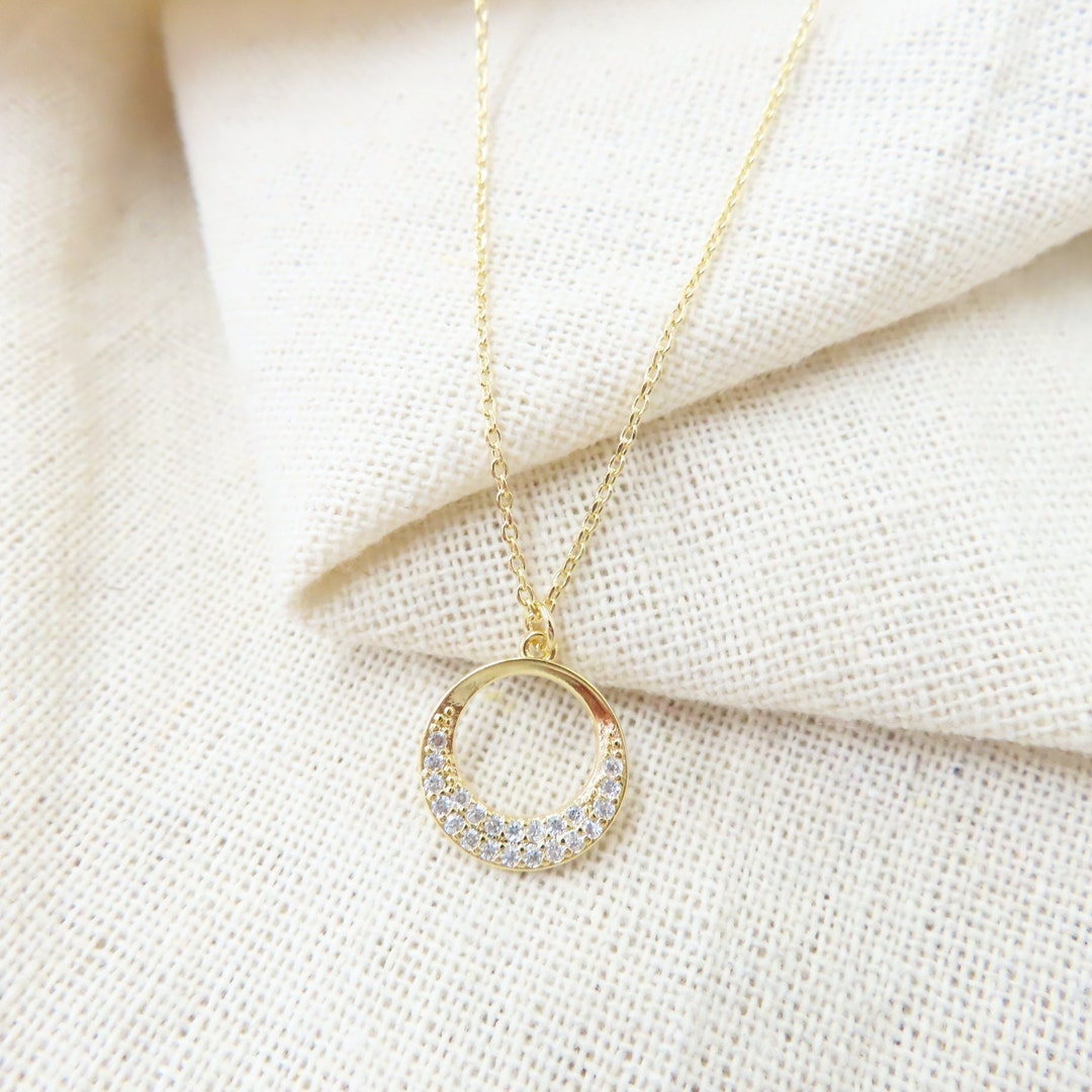Round CZ Pendant Necklace - Etsy