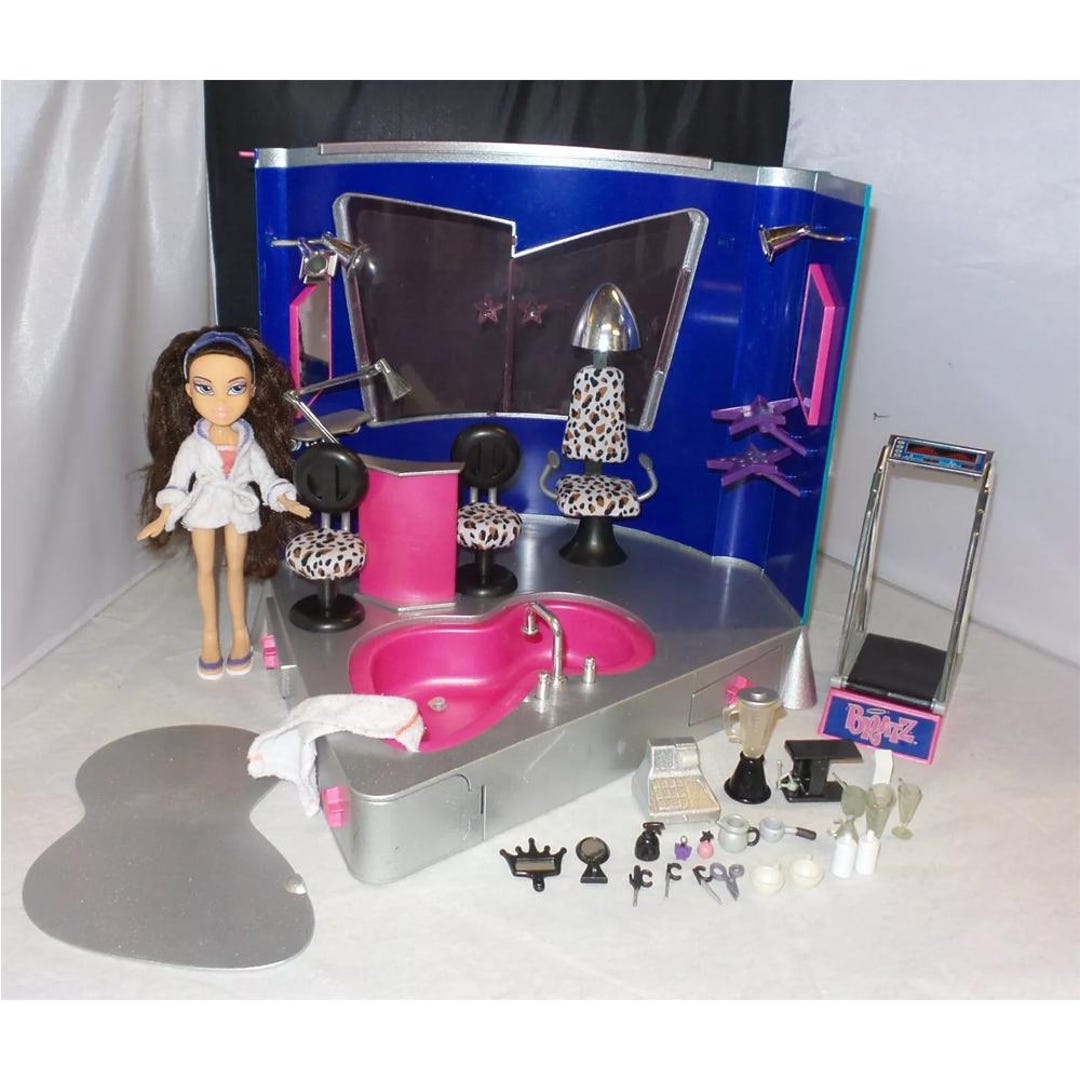 BRATZ Stylin Salon N Spa W/ Dana Doll & Accessories! - Etsy