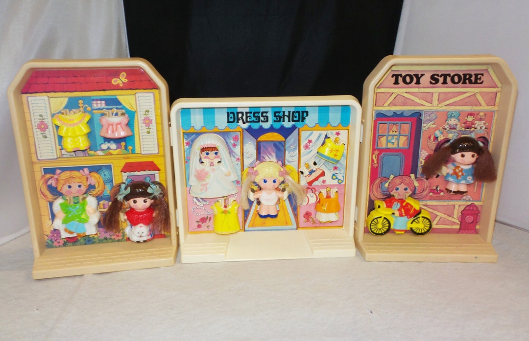 1979 Dolly Pops Poptown Playset W/ 3 Dolls and 10 Outfits - Etsy