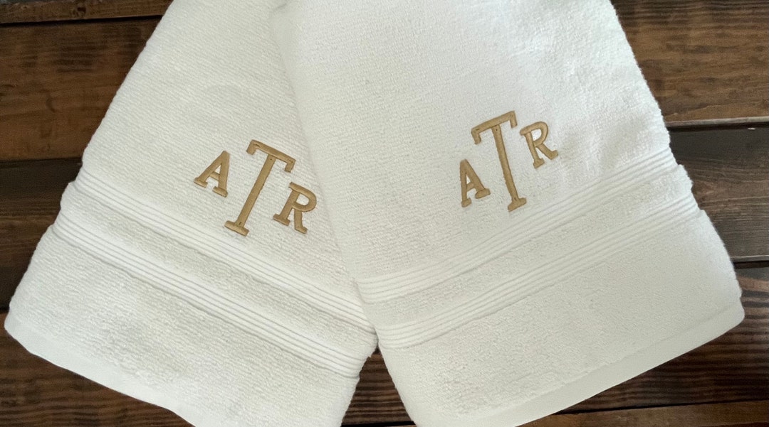 Monogrammed Bath Towel Set - Custom Embroidered 2 Piece Bath Towels ...