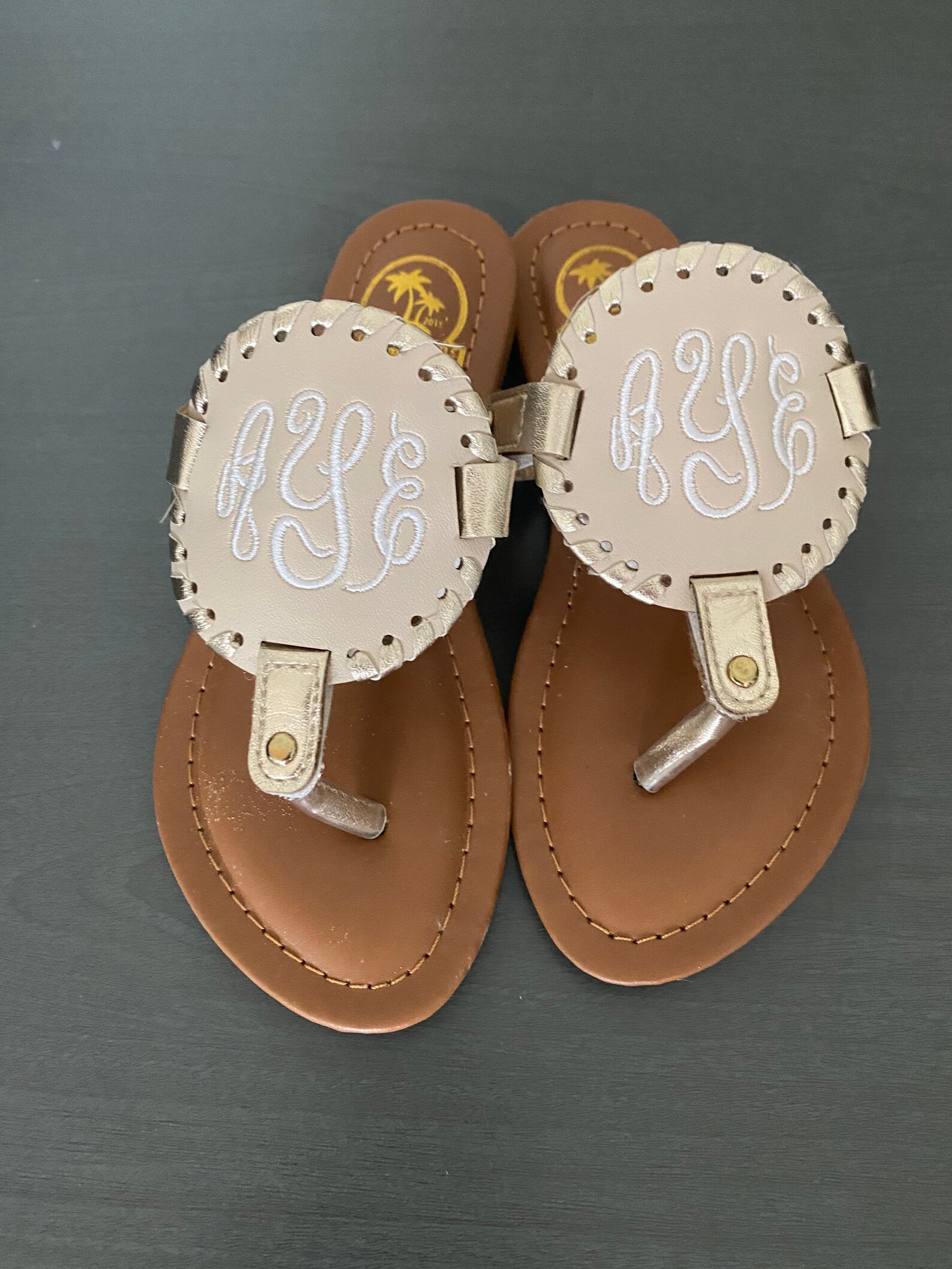 Girls Personalized Medallion Sandals/ Medallion Sandals | Etsy
