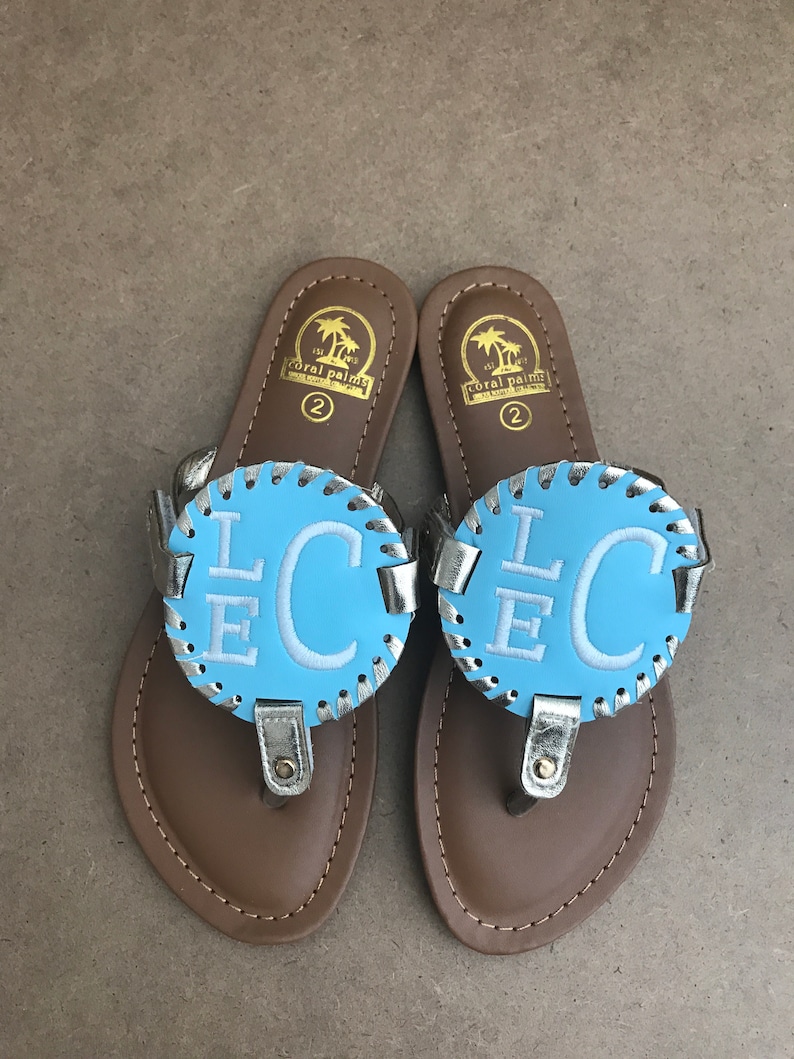 Girls Personalized Medallion Sandals/ Medallion Sandals - Etsy