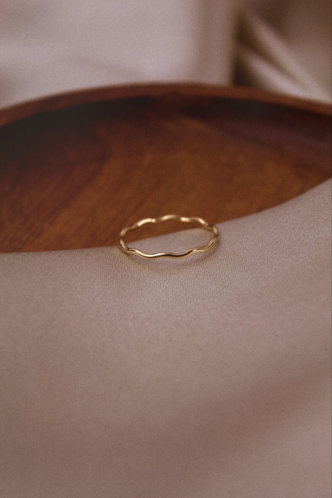 Minimalist Gold Wavy Ring, Dainty Stackable Ring, Simple Wave Band ...