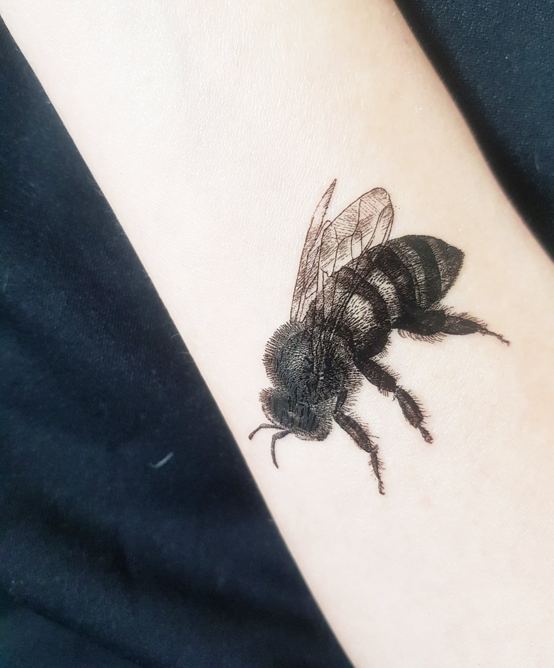 BEE Temporary Tattoo, Bee Tattoo, Honey Bee, Realistic Bee Drawing ...