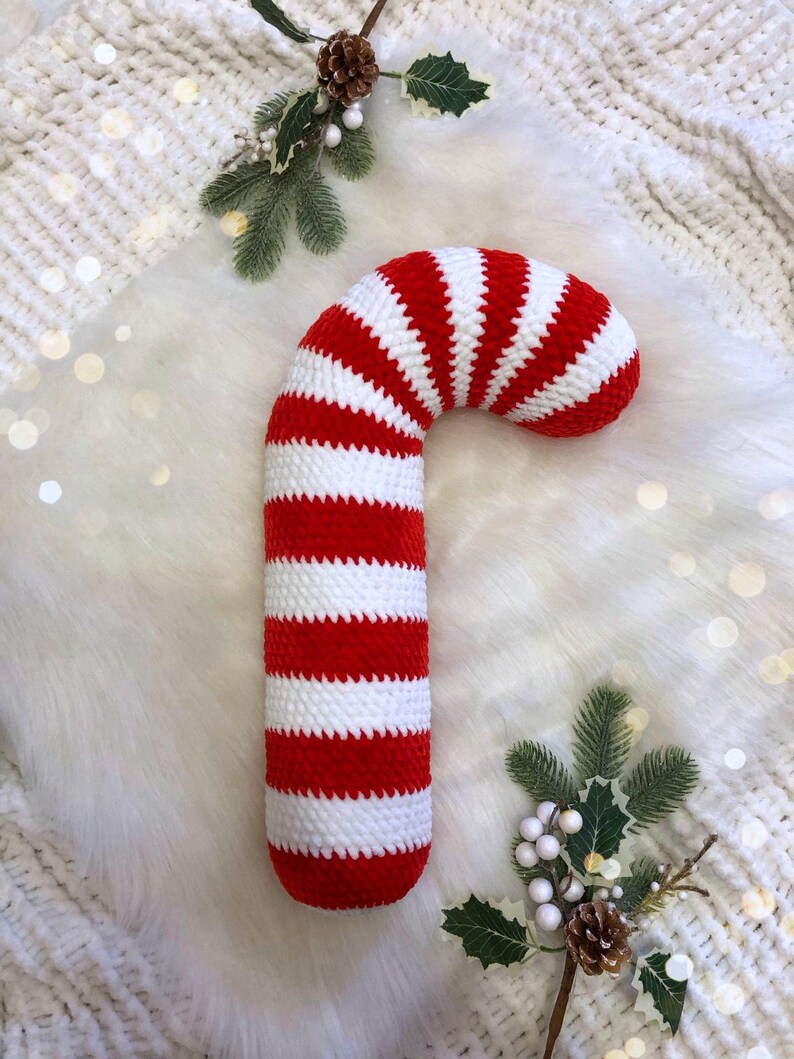 Crochet Candy Cane Pattern: Christmas Plush Ornament (PDF Pattern) - Etsy
