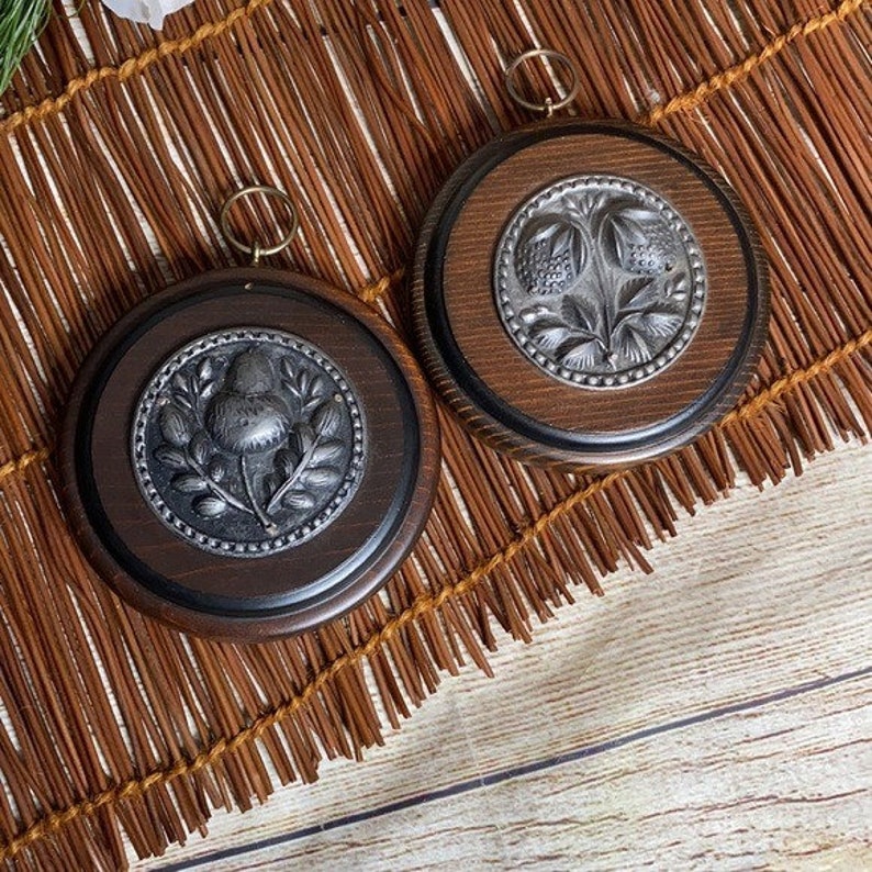 Vintage Circular Wood and Metal Wall Plaques by the Lennox - Etsy
