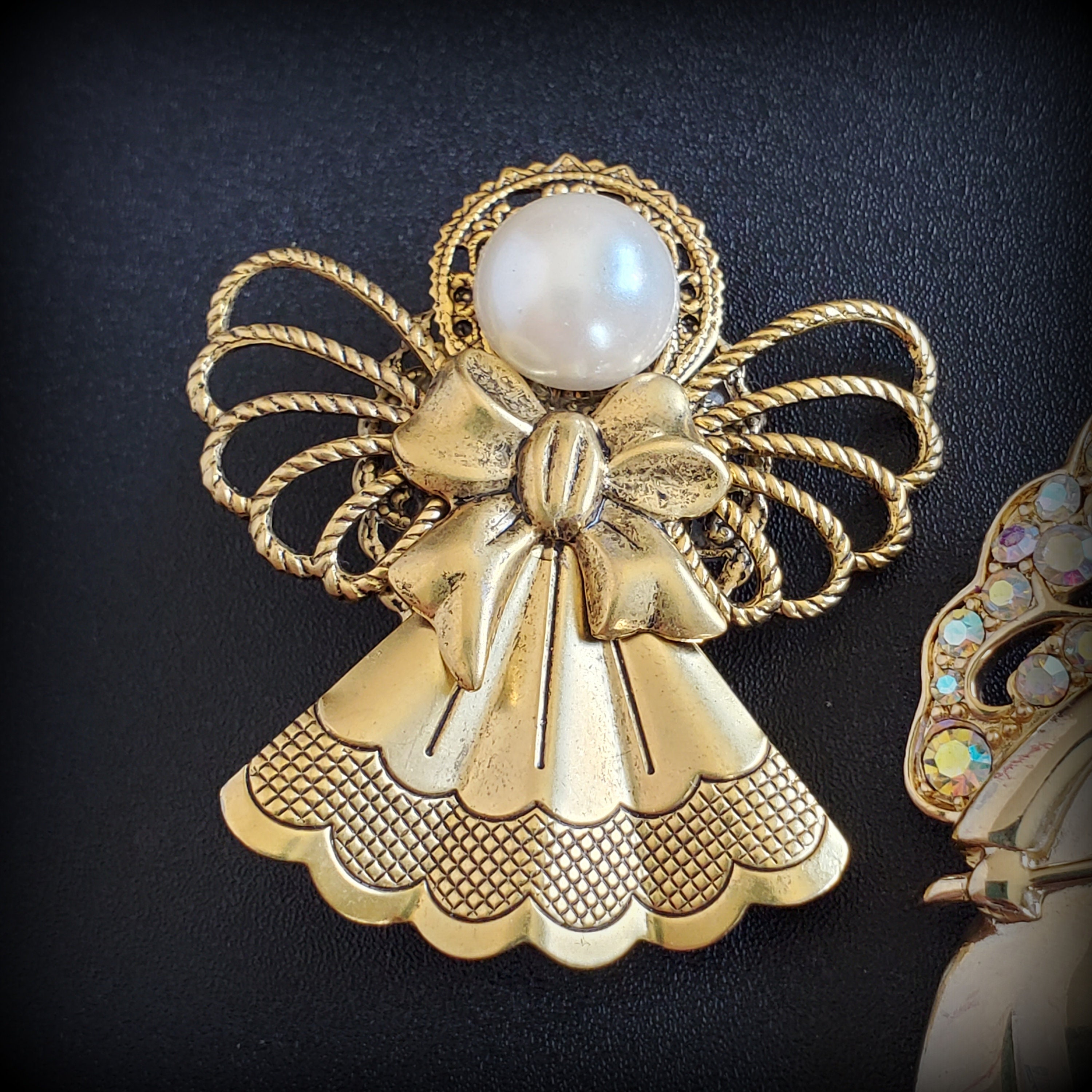 Vintage Two Angel Brooches, Figural Brooch Pin, Christmas Gifts for Mom ...