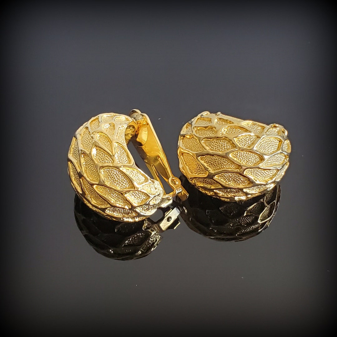 Vintage Wide Gold Hoop Extra Large Clip on Earrings, 1980s Jewelry ...
