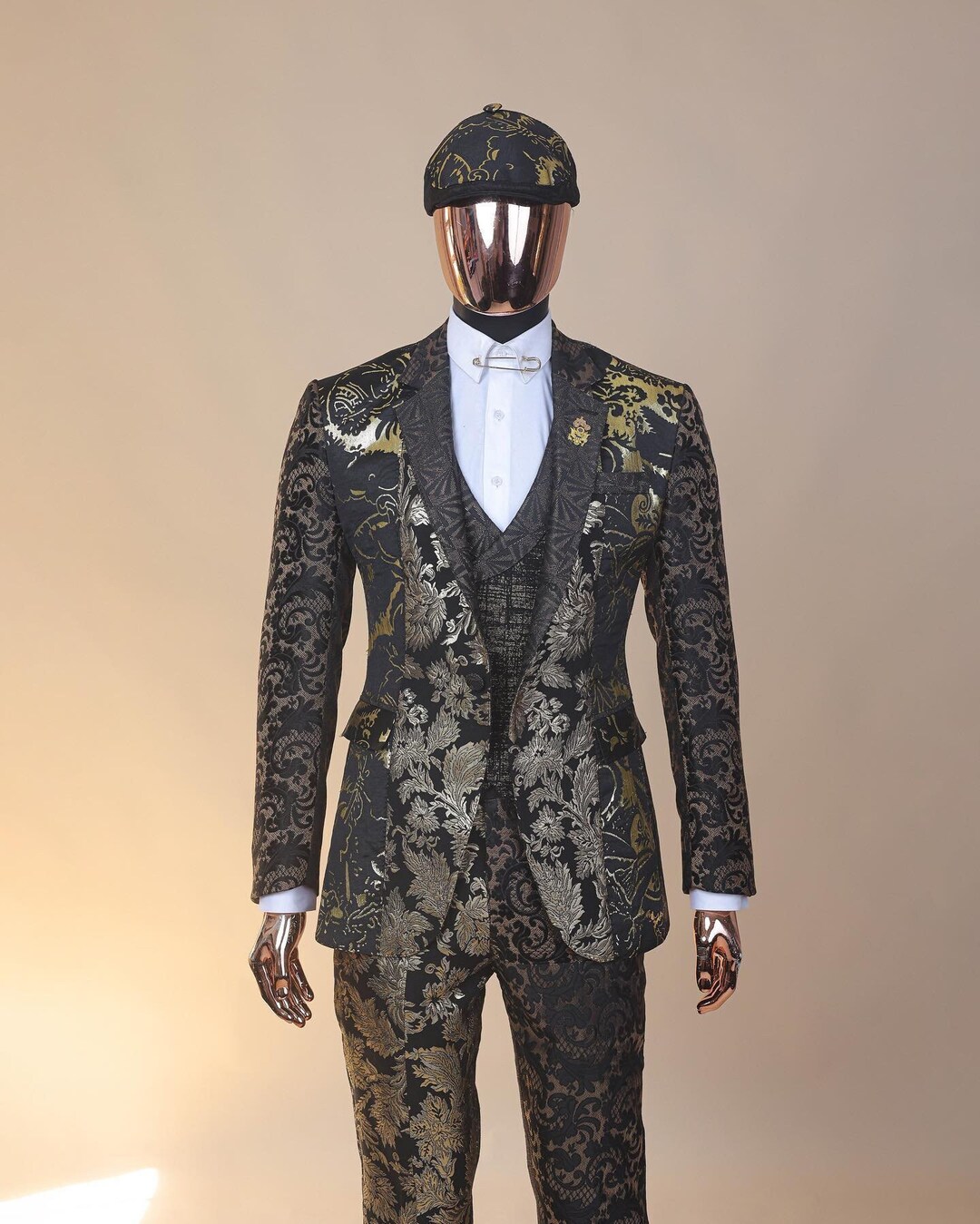 The gogo Gold and Black Mixed Jacquard Fabric Notch Lapel Metallic ...