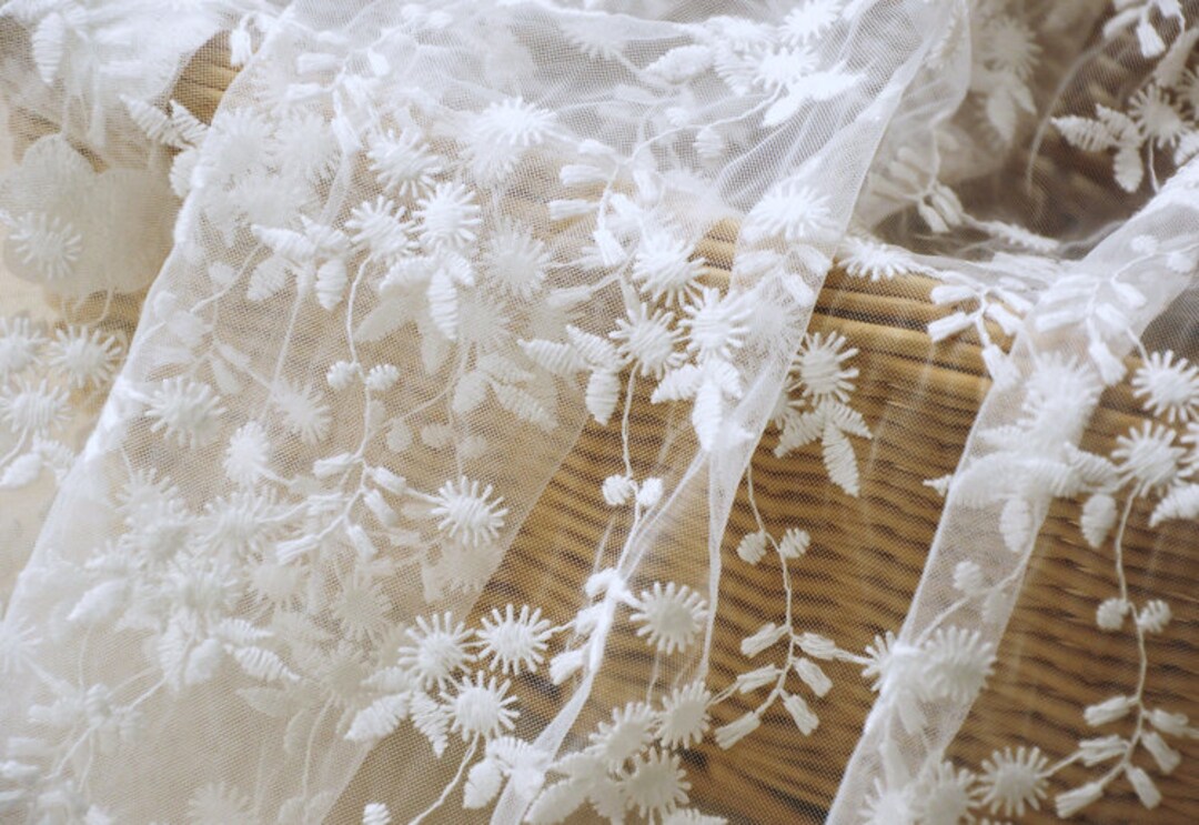 Off White Cotton Embroidered Lace Fabric, Ivory White Tulle Lace for ...