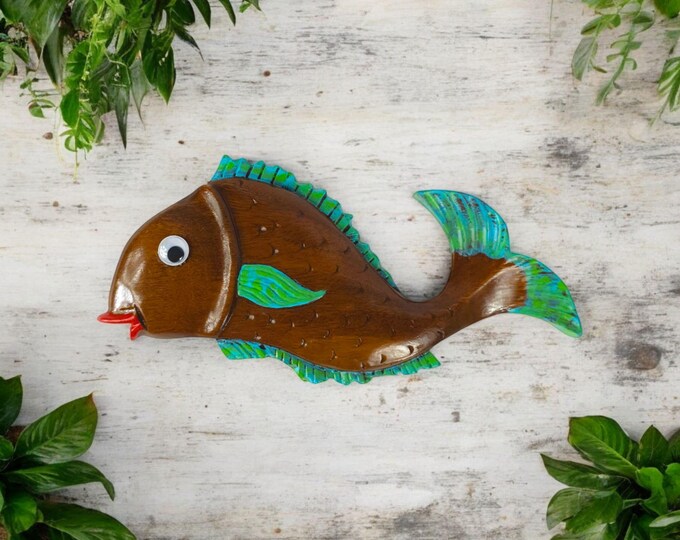 MCM 1960s Carved Wood Fish Wall Plaque Googly Eye Waikiki Monkey Pod ...