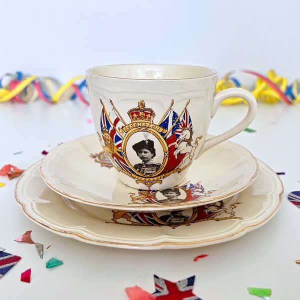 Queen Elizabeth Coronation Tea Cup - Etsy